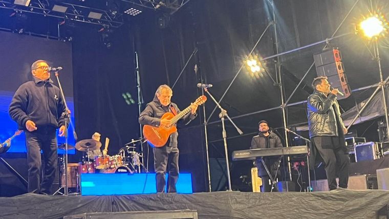 Los Nocheros y La Delio Valdez hicieron vibrar a la sexta luna coscoína - 100 Noches ...