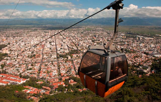 Una ciudad que se luce desde lo alto del Teleférico - Juntos en Salta ...