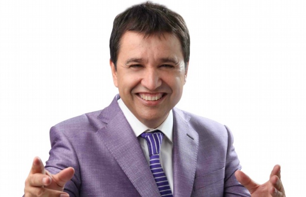 Devalis estrena "La Máscara" con 20 personajes en escena - Noticias ...