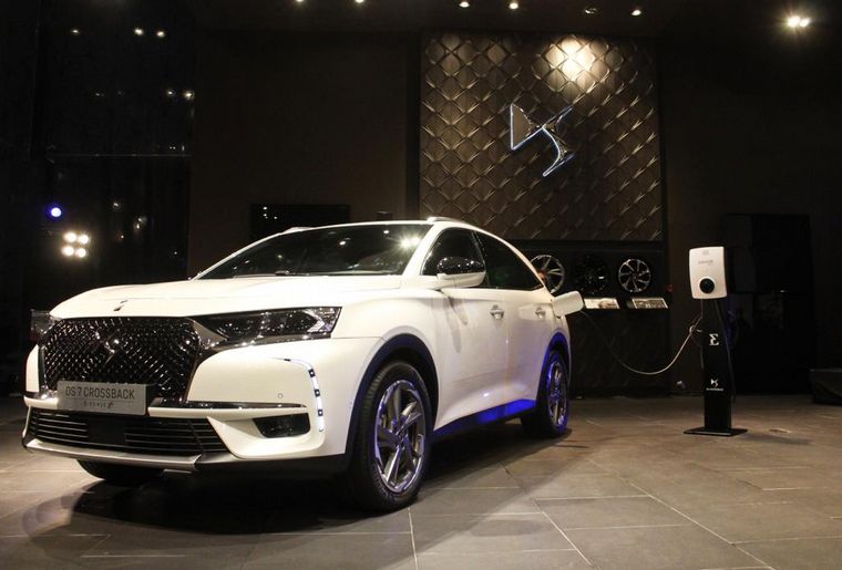 Presentaron en Córdoba el nuevo vehículo de la marca DS - Notas - Turno ...